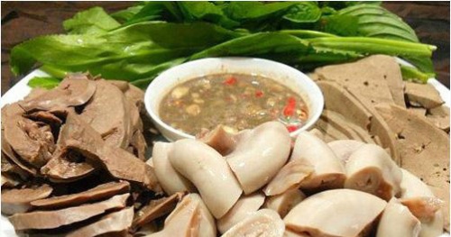 Cách chế biến lòng lợn giòn và thơm ngon