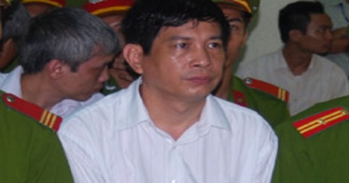 Tạm đình chỉ án tù với nguyên Tổng giám đốc PMU 18 Bùi Tiến Dũng